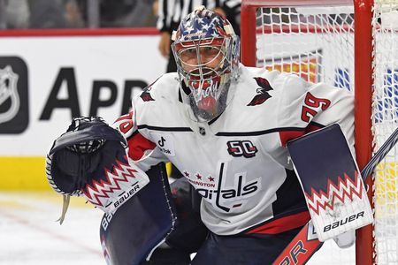 Caps G Charlie Lindgren signs 3-year, $9M extension - WCBM News-Talk Radio